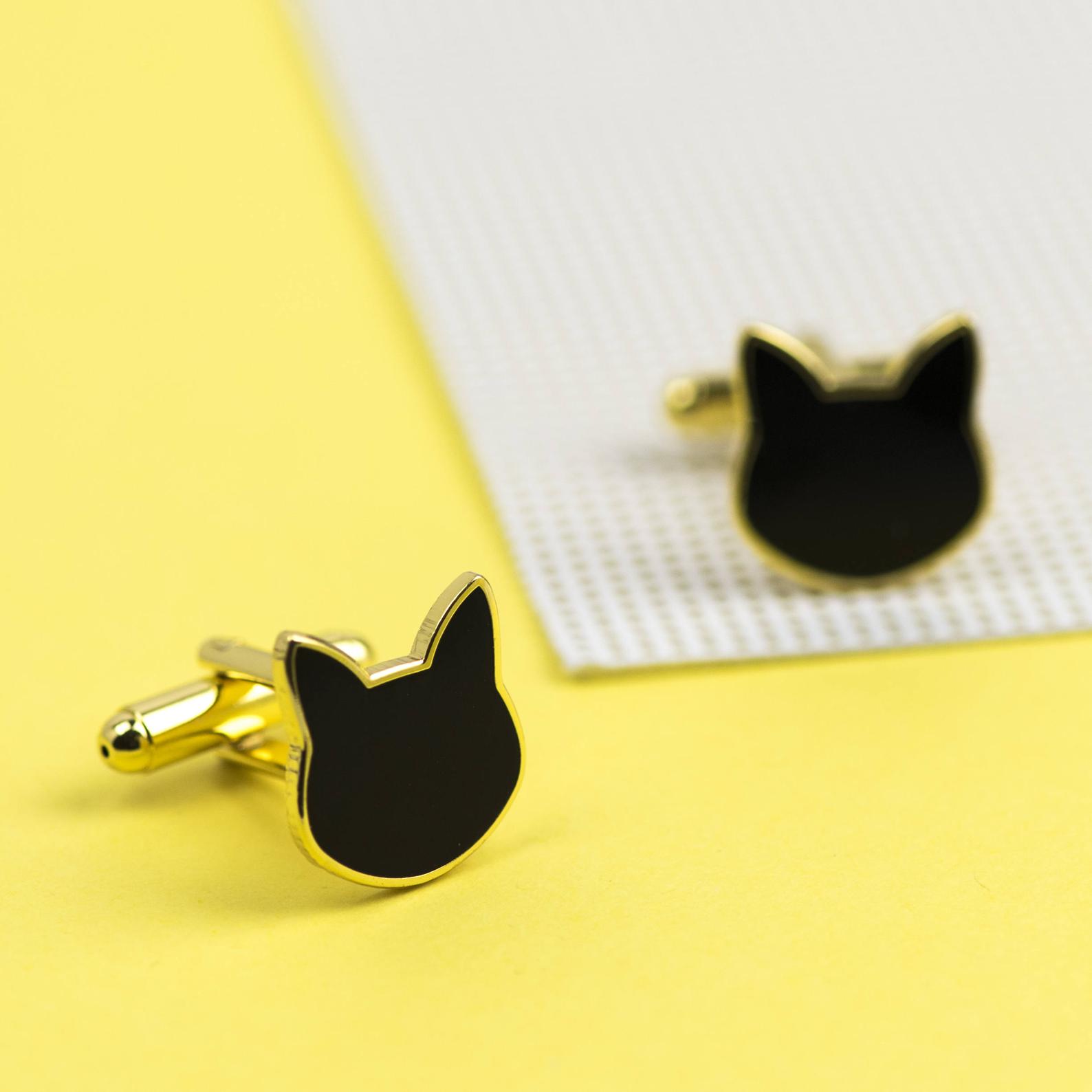 How to Incorporate Your Cat in Your Wedding - fureverus.com